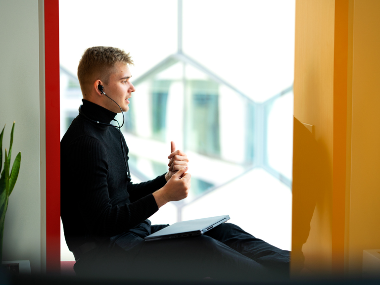 Relationship management | Students and graduates | Careers | HSBC